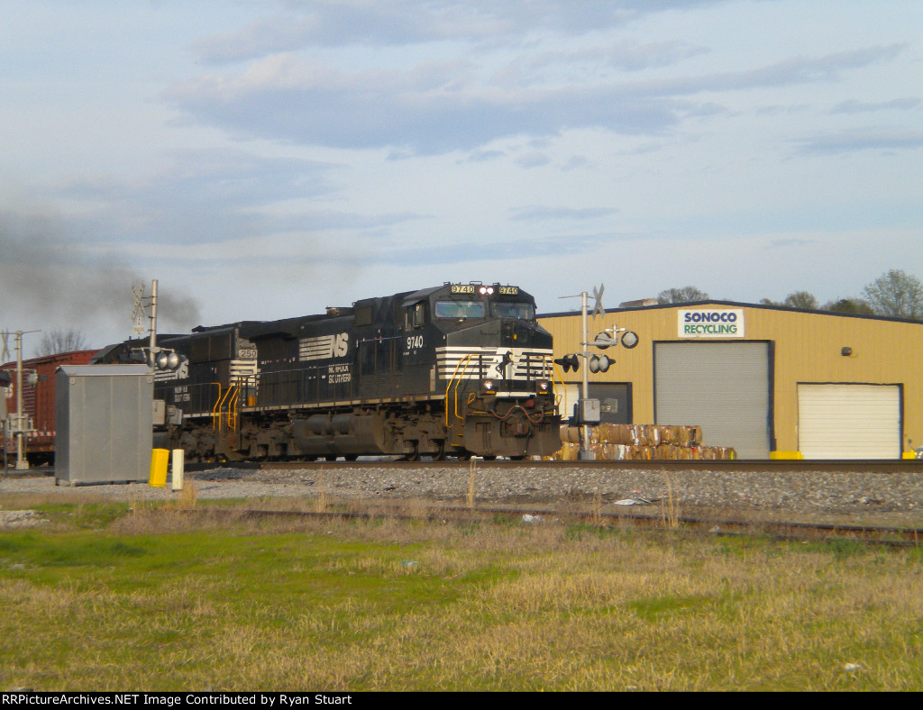 NS 9740 leads a manifest